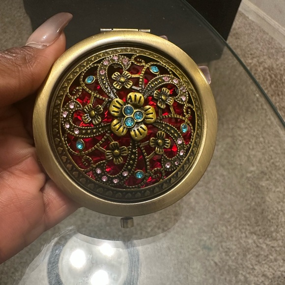 Accessories | Vintage Design Compact Mirror | Poshmark